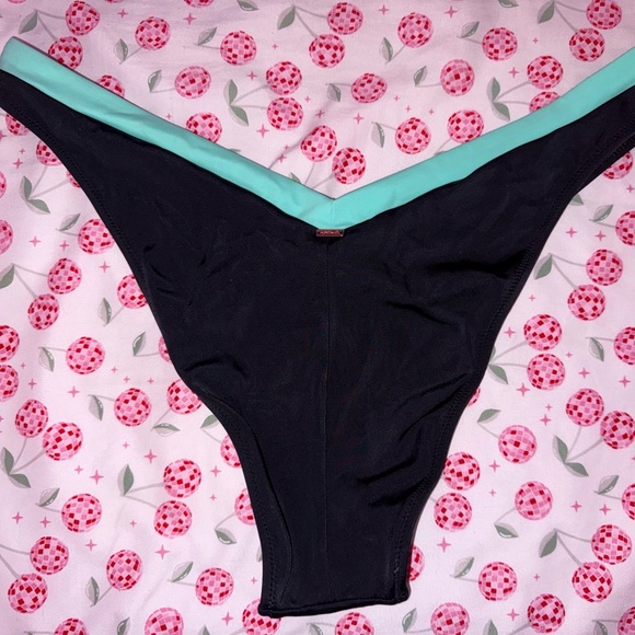 Victoria's Secret | Swim | Low Rise V Cut Victorias Secret Bikini ...